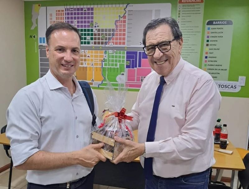 Las Toscas: Visita del ministro de obras públicas, Lisandro Enrico | Paralelo 28 - www ...